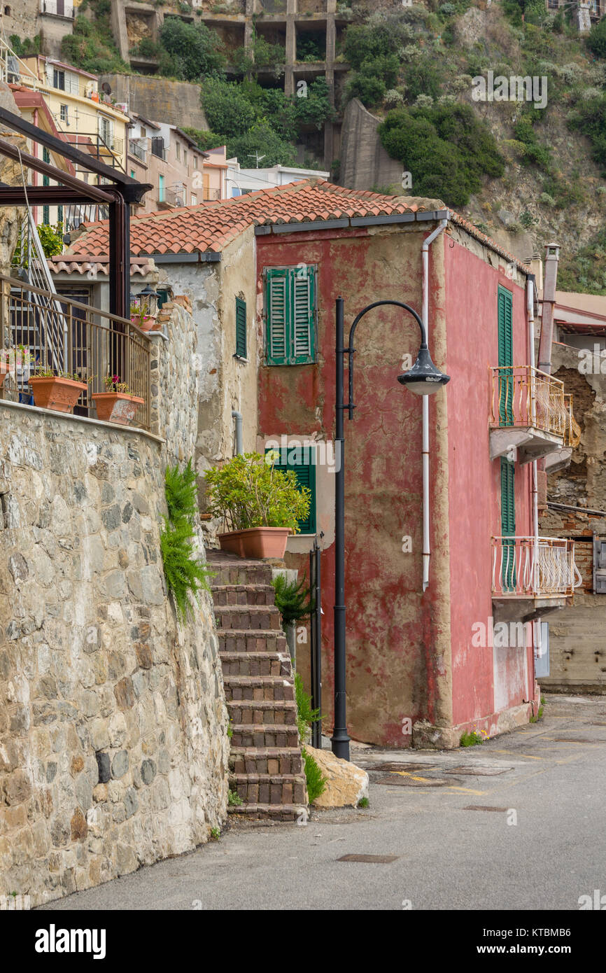 Stairs defect home hi-res stock photography and images - Alamy