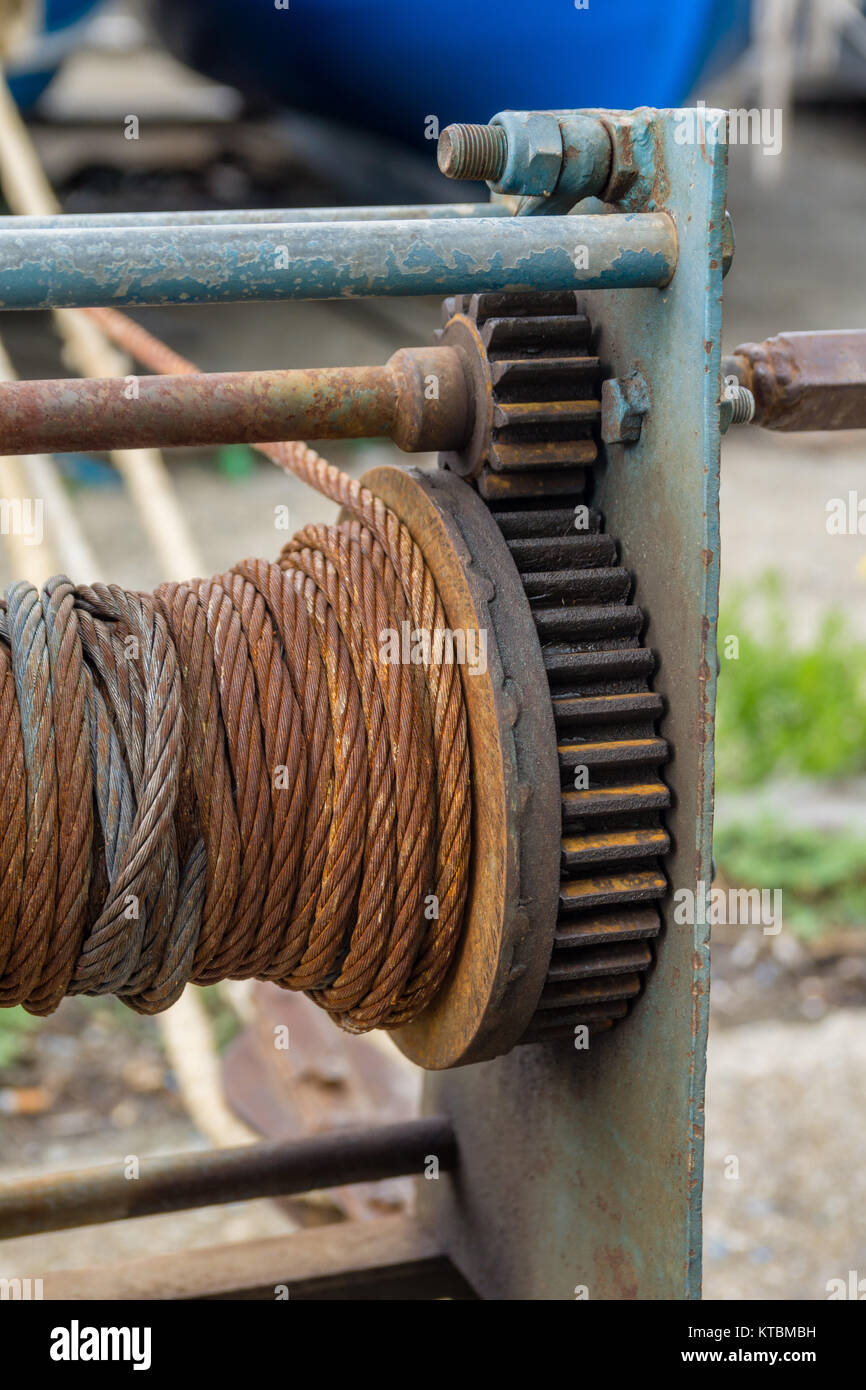 Handling winch hi-res stock photography and images - Alamy