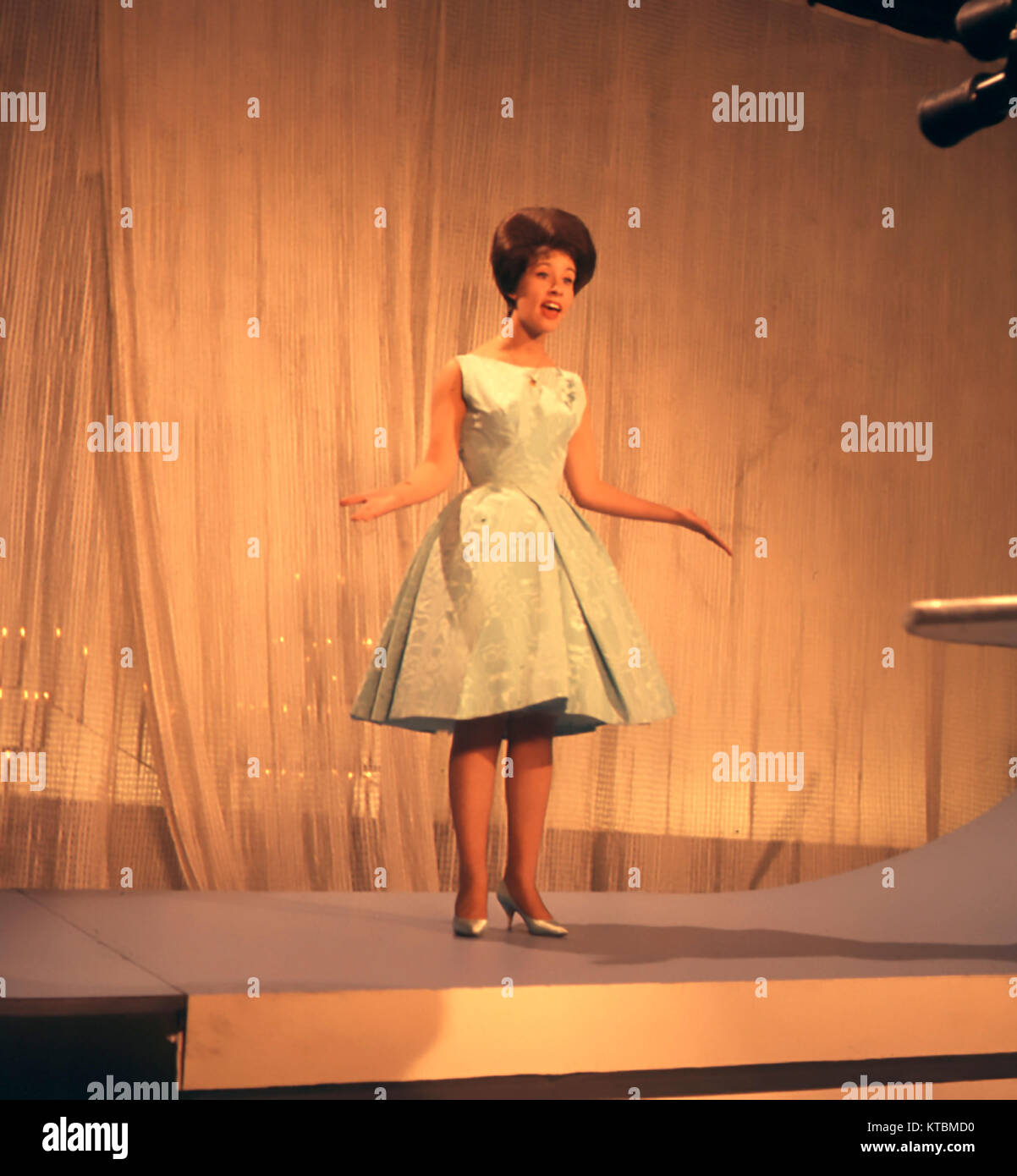 HELEN SHAPIRO English pop singer in 1961. Photo: Tony Gale Stock Photo ...