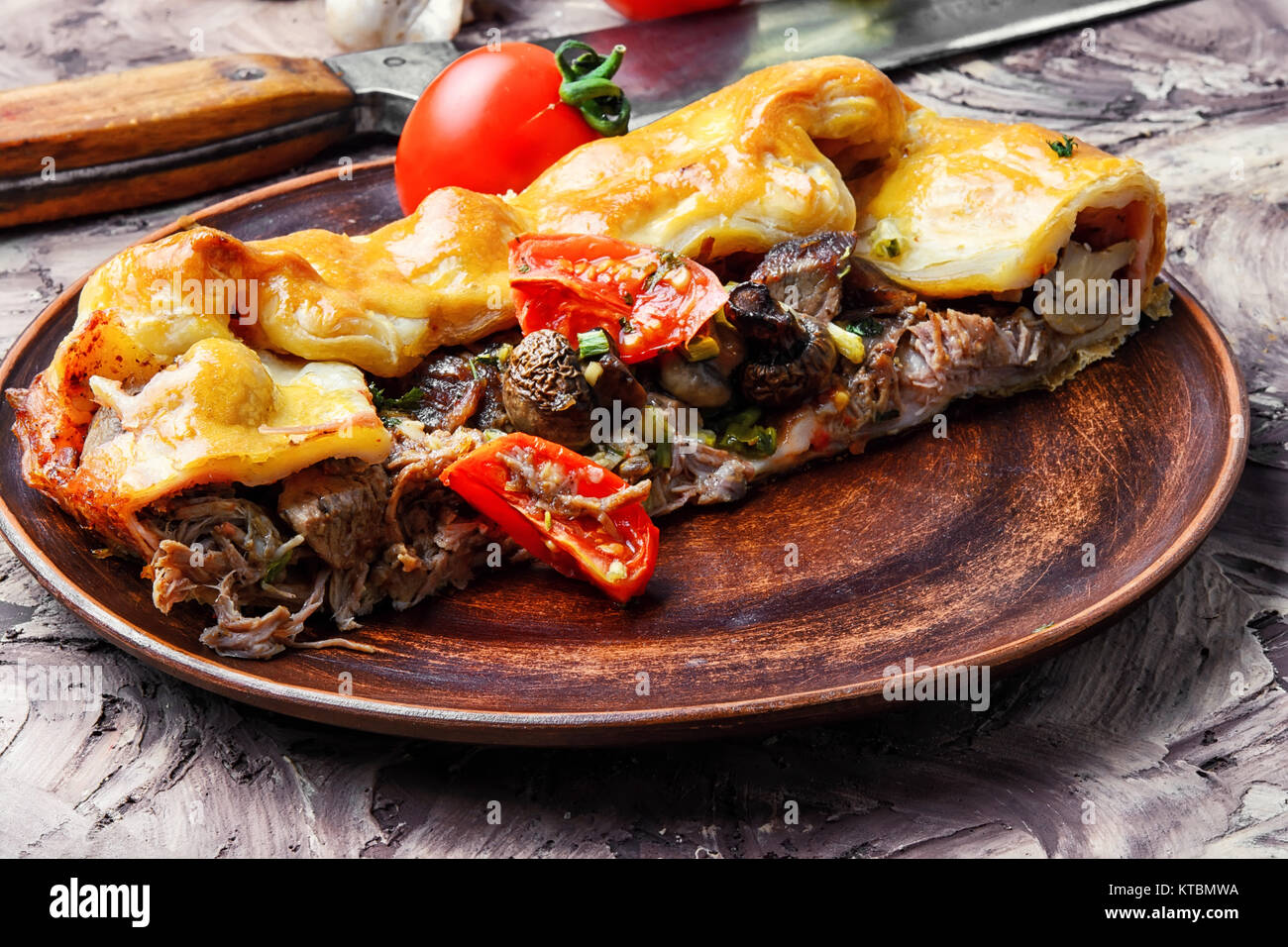 portion meat pie Stock Photo - Alamy