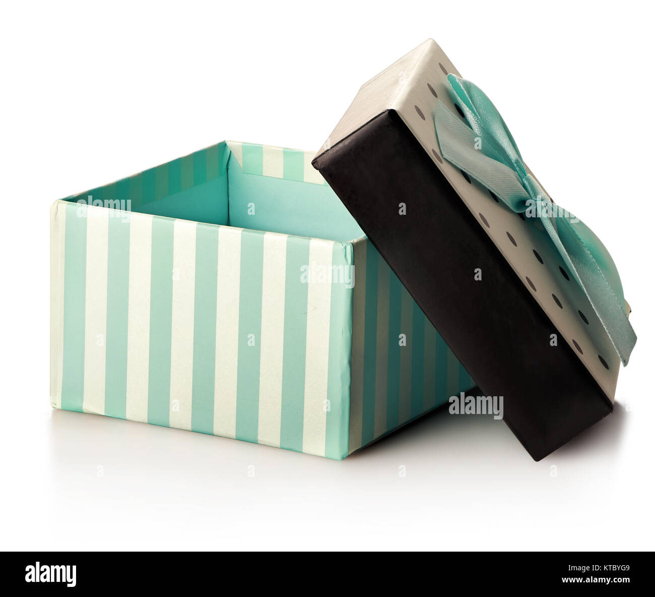 Green gift box Stock Photo - Alamy