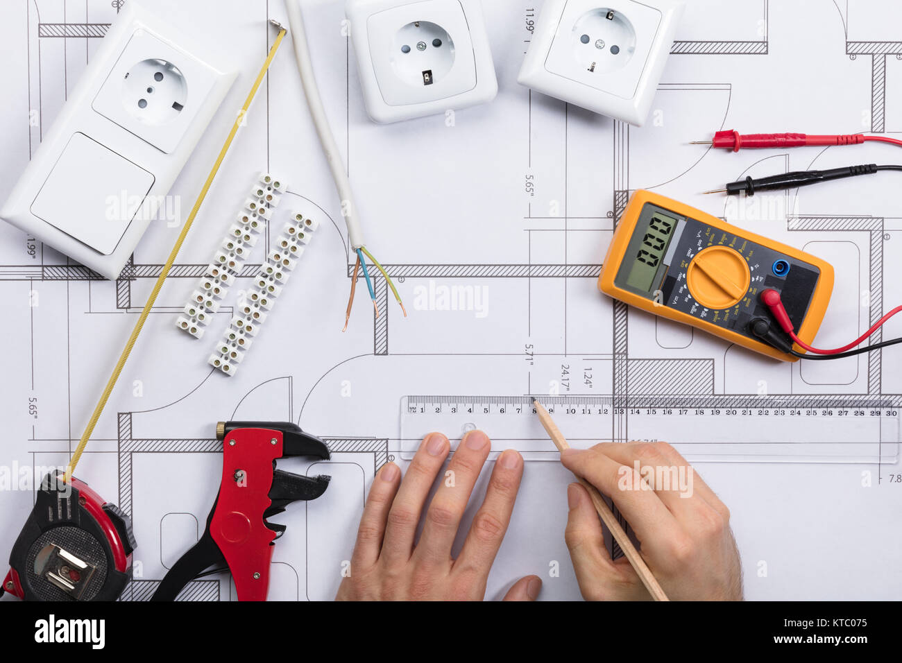 Electrical drawing hi-res stock photography and images - Alamy