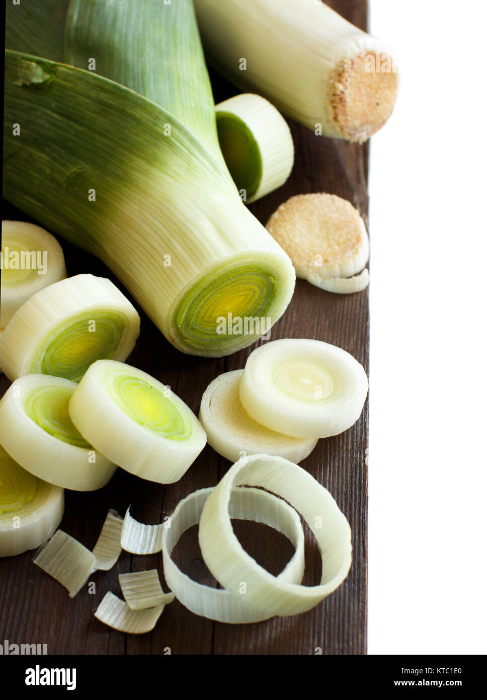 Fresh leeks whole and sliced Stock Photo - Alamy
