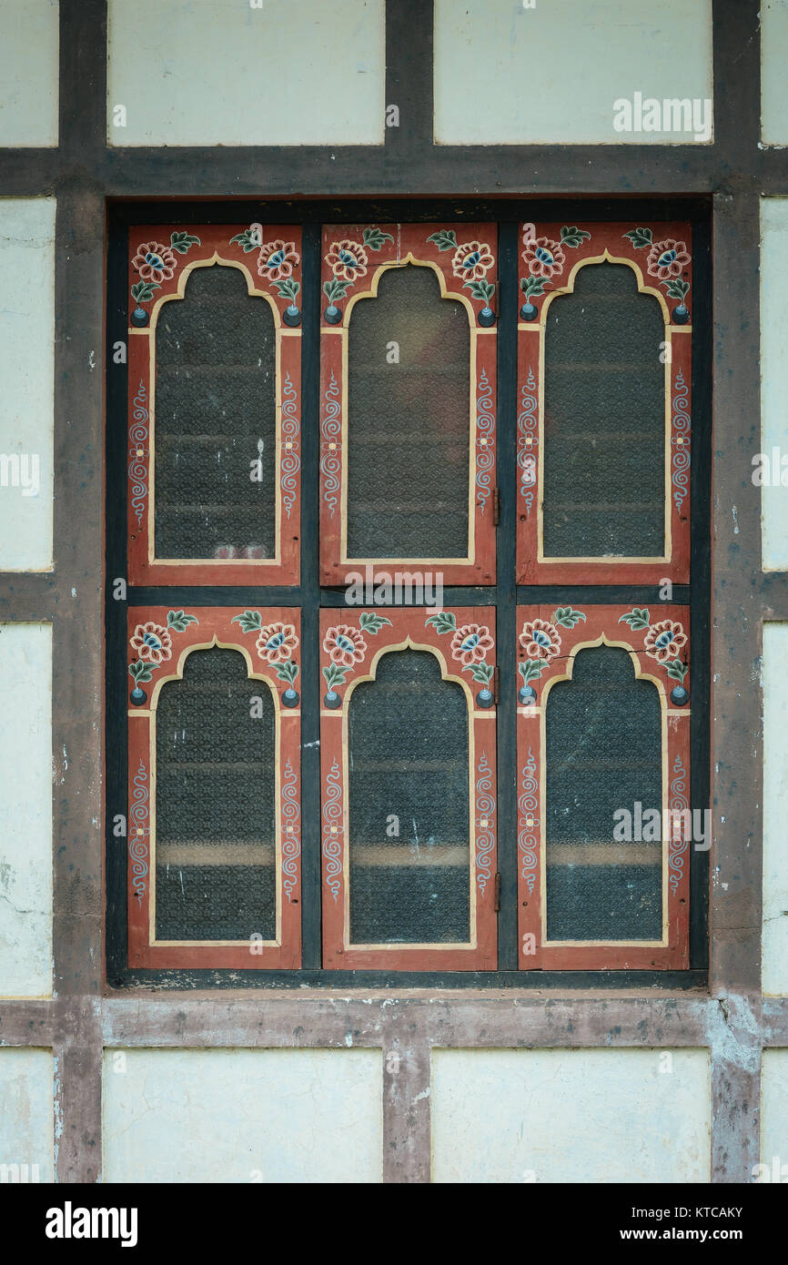 Bhutanese window at the Buddhist temple in Bodhgaya, India Stock Photo ...