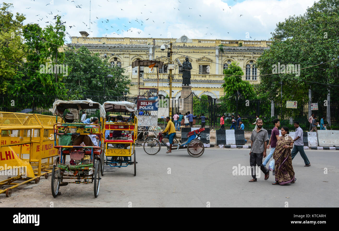Old delhi delhi india indian slums delhi slums hi-res stock photography ...
