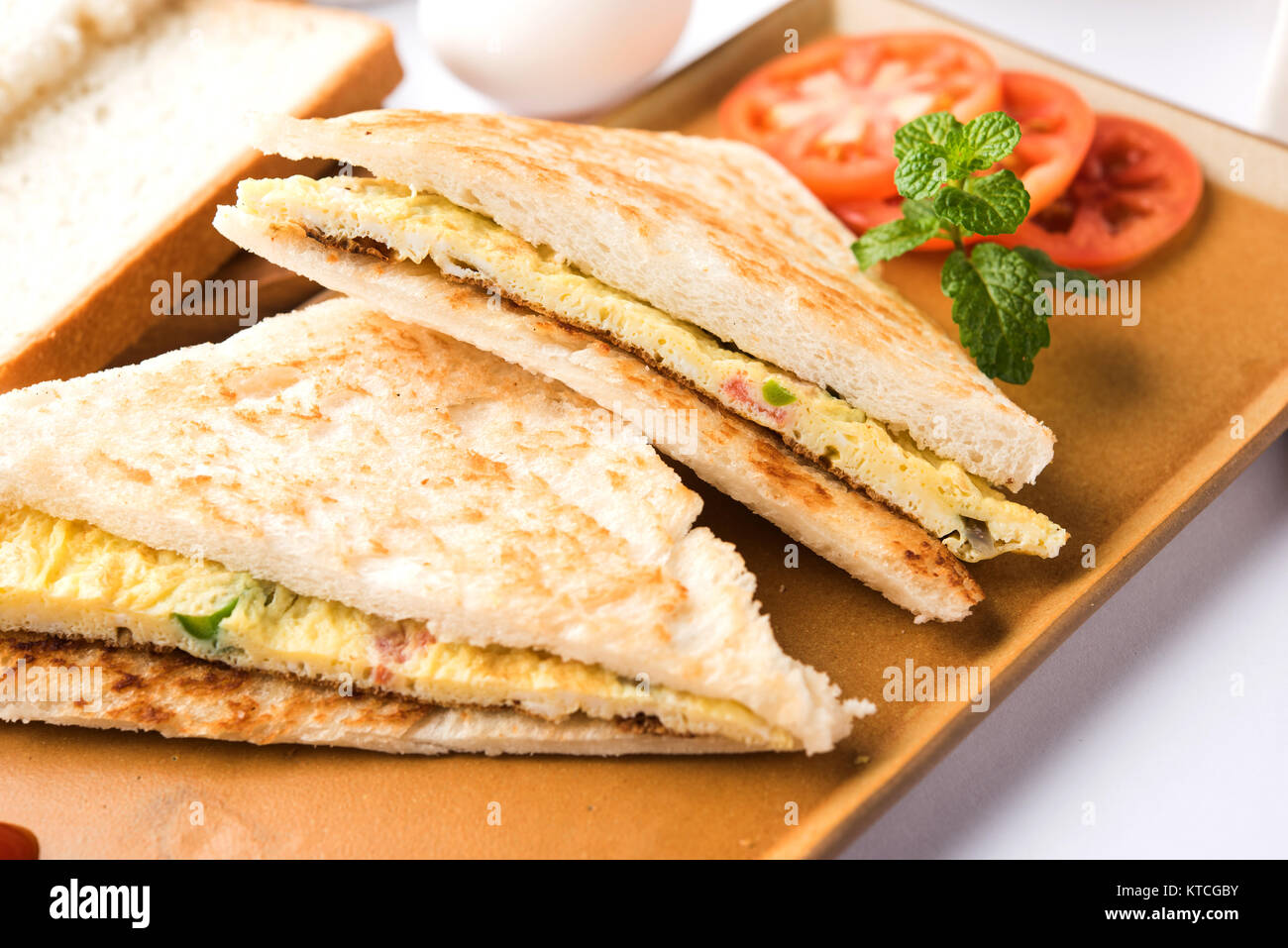 Bread omelette hi-res stock photography and images - Alamy