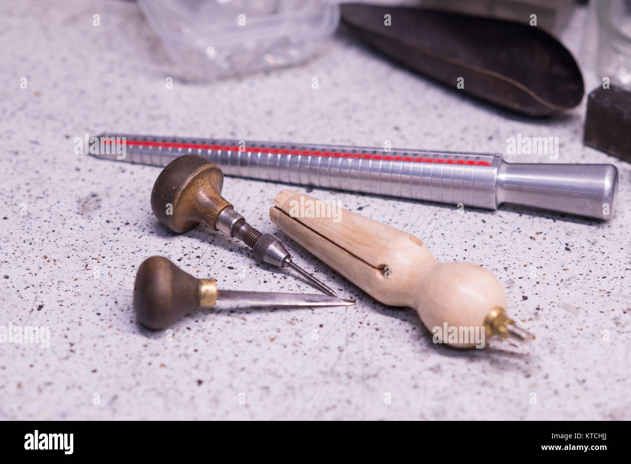 Jeweller setting stones tools Stock Photo - Alamy