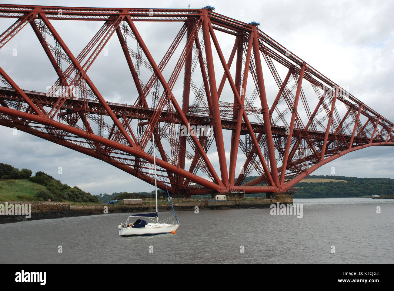 Forth Rail Bridge Edinburgh Stock Photo - Alamy