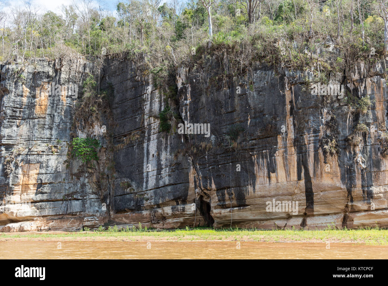 Normal fault geology hi-res stock photography and images - Alamy
