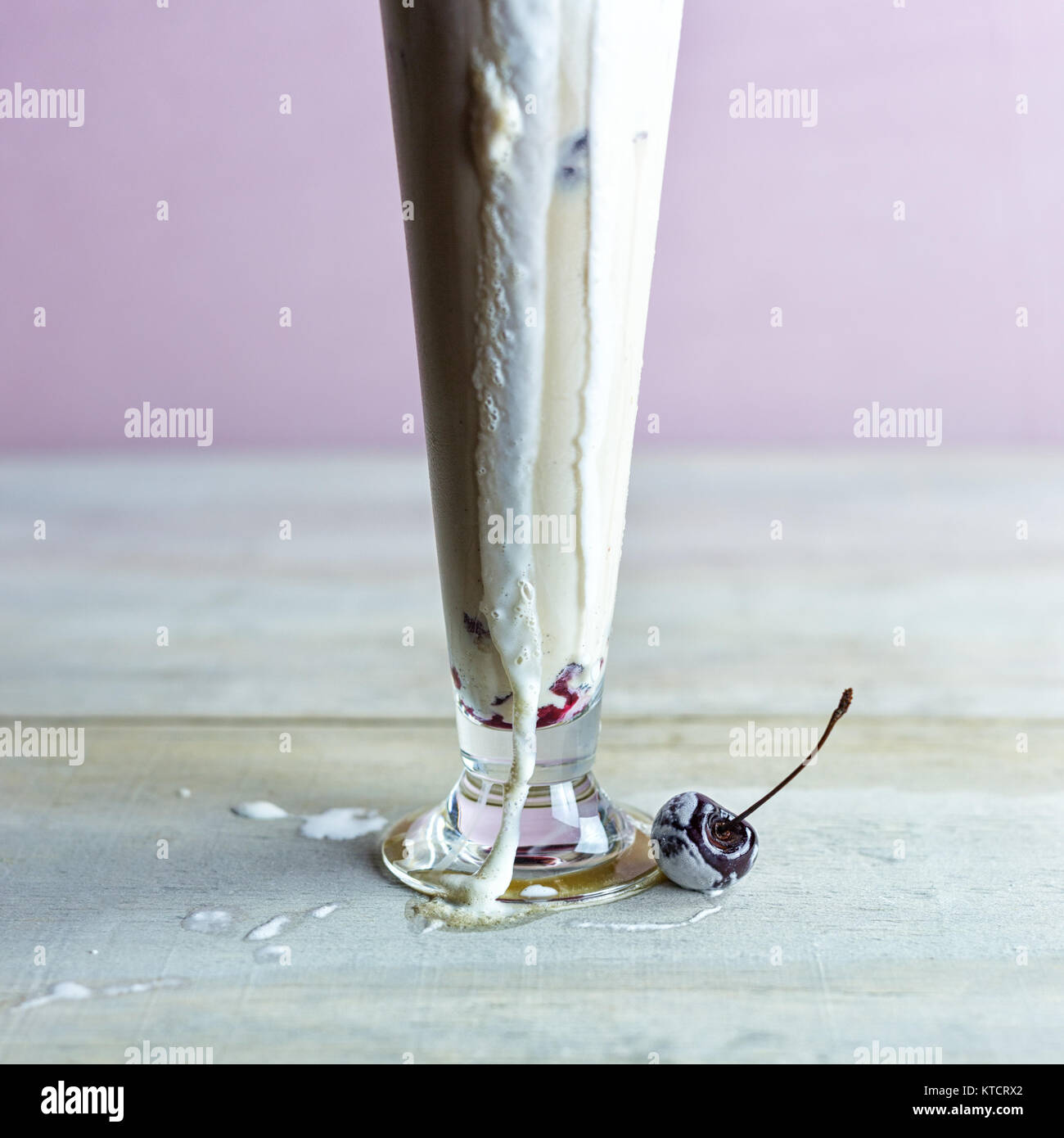 Root beer float 1950s hi-res stock photography and images - Alamy