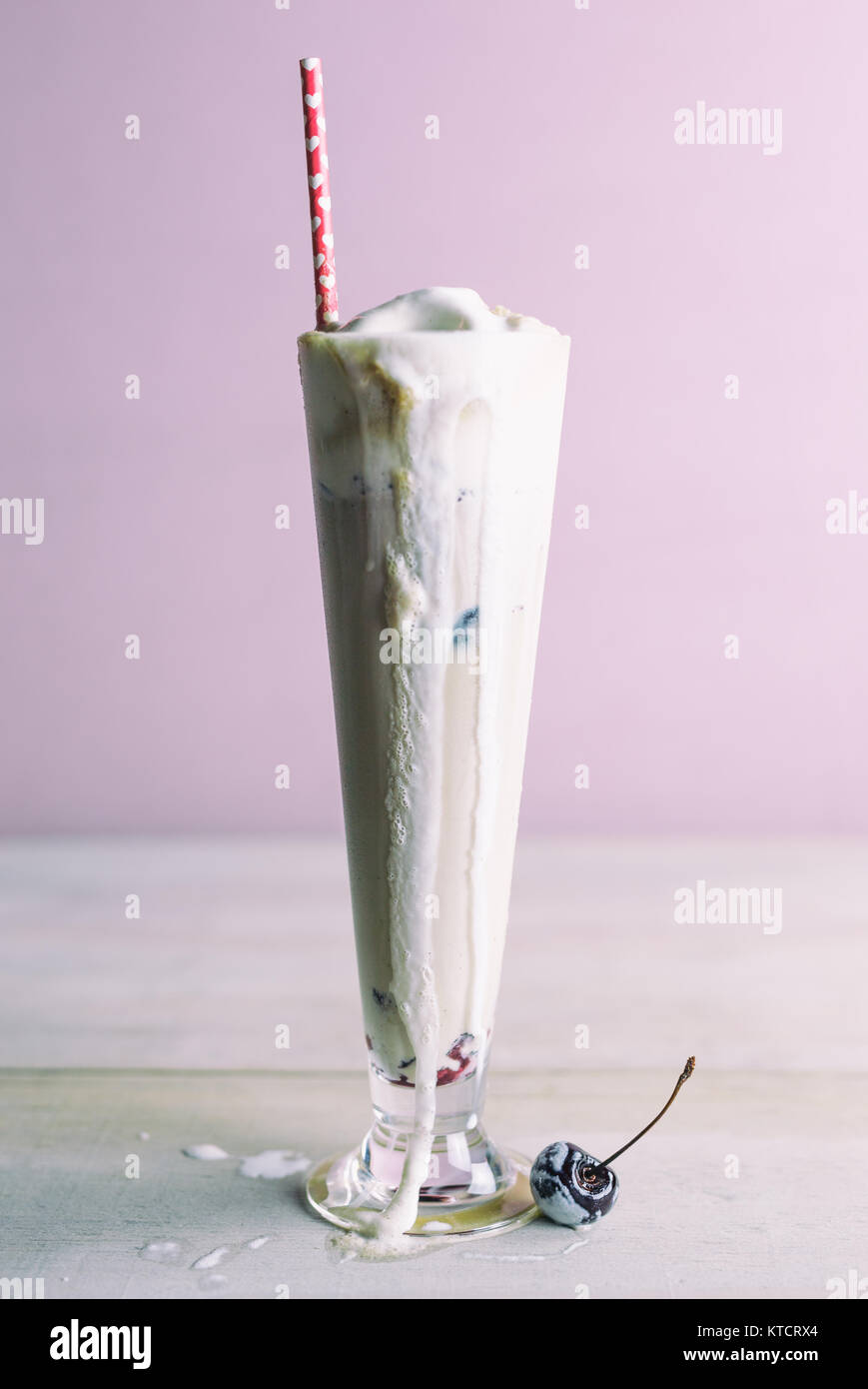 Root beer float hi-res stock photography and images - Alamy