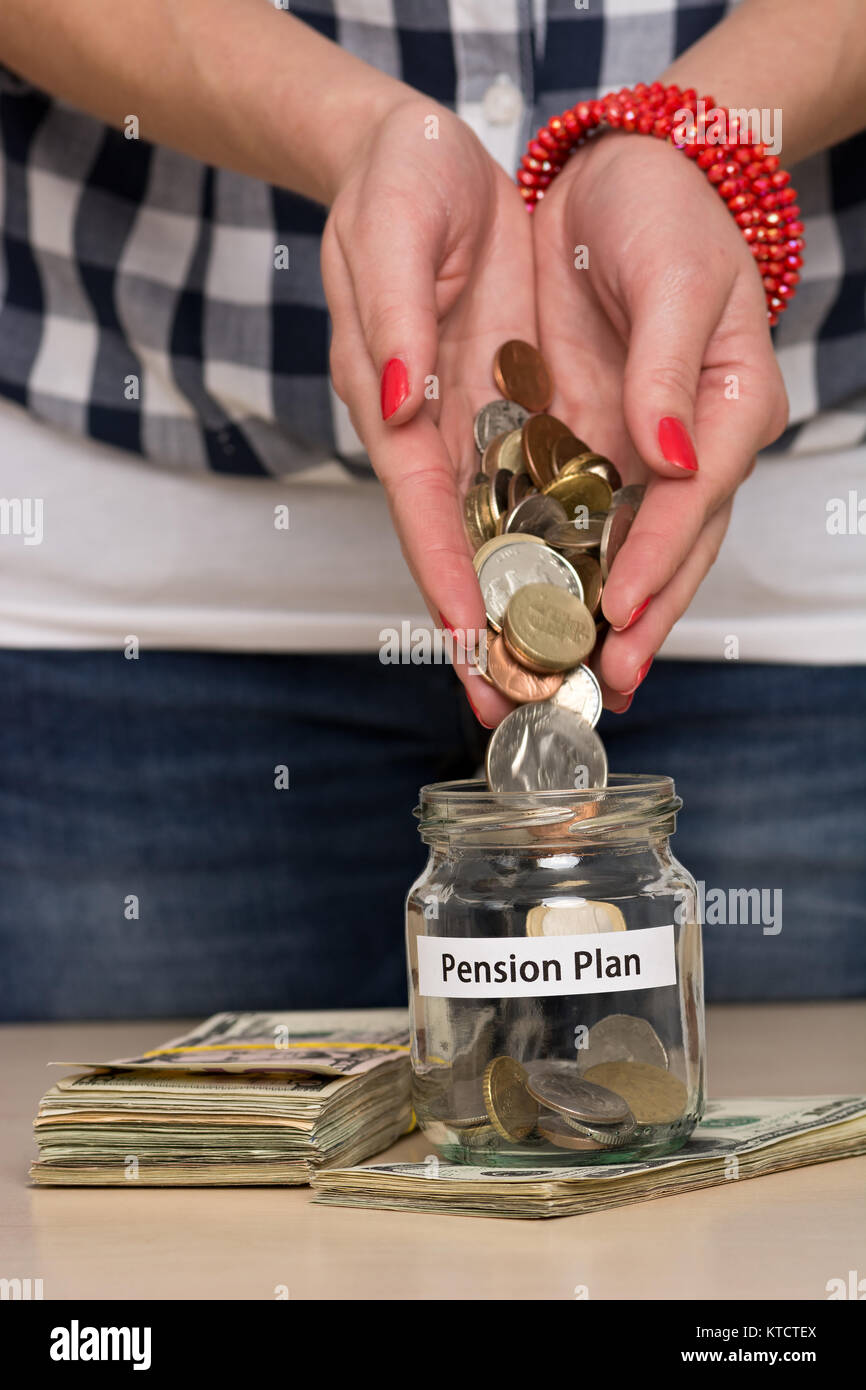 Pouring coins hi-res stock photography and images - Alamy