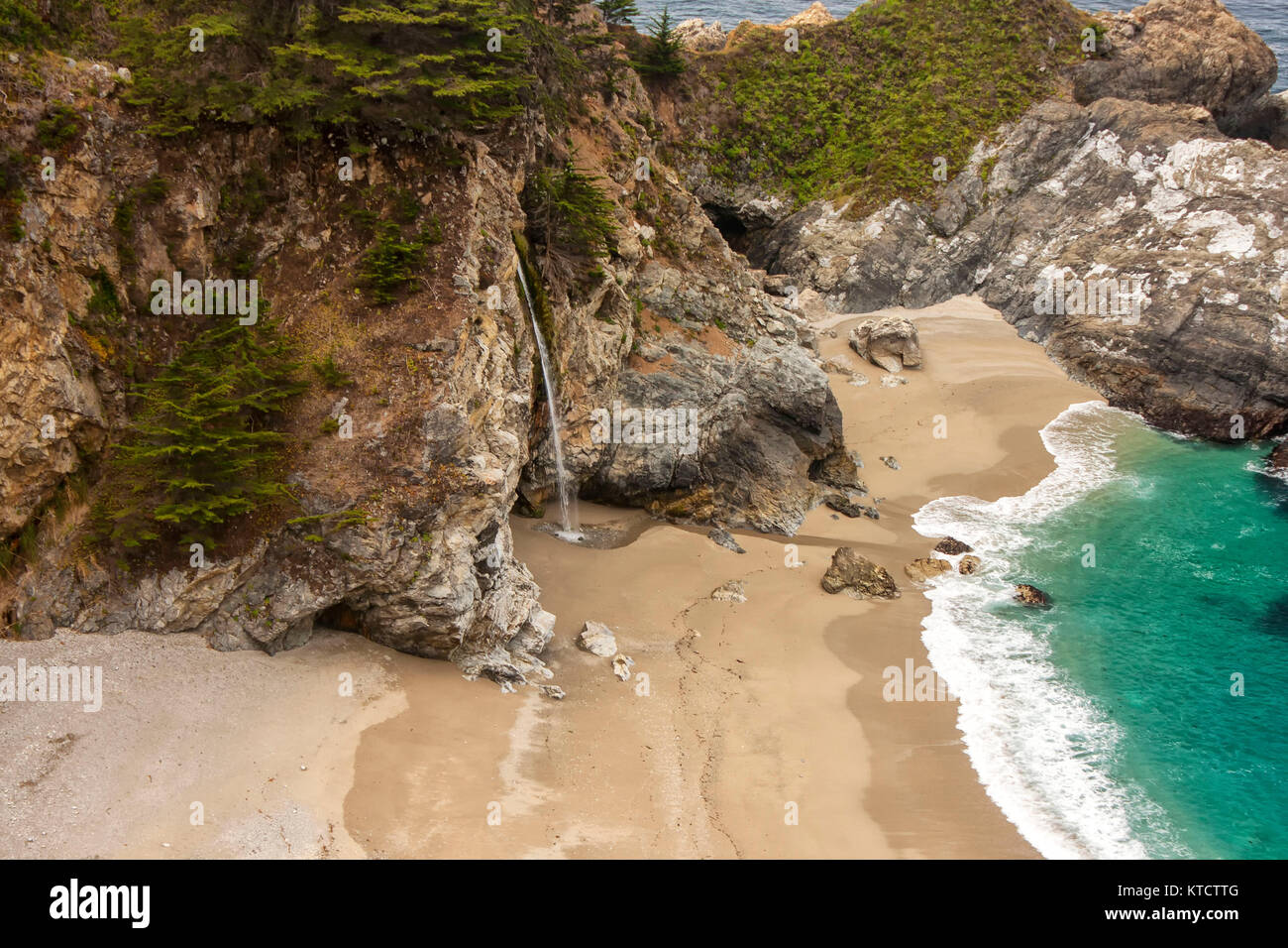 McWay Falls waterfall, McWay Creek in Julia Pfeiffer Burns State Park ...