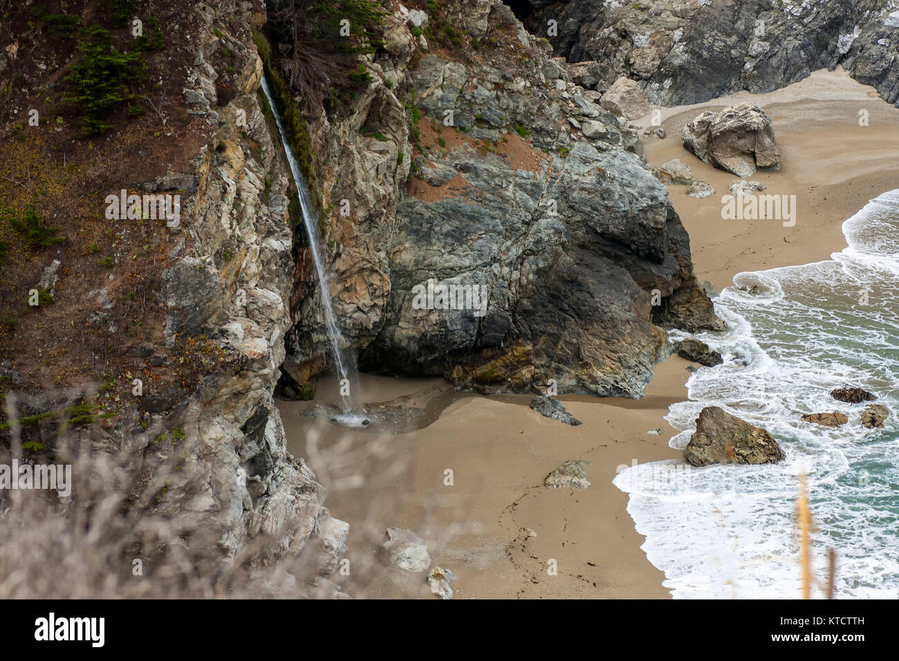 McWay Falls waterfall, McWay Creek in Julia Pfeiffer Burns State Park ...