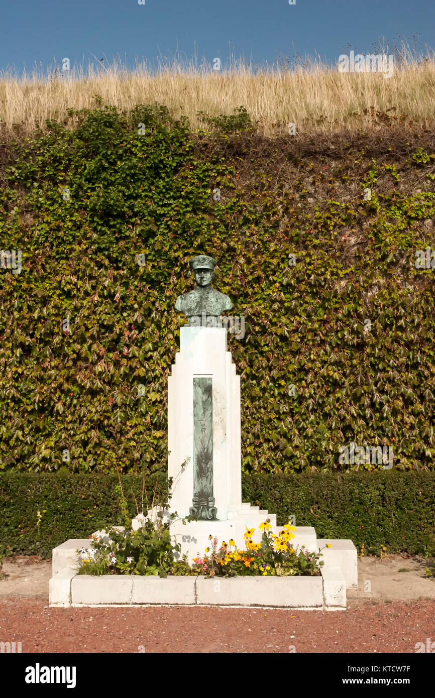 Dunkirk memorial, Calais, France Stock Photo - Alamy