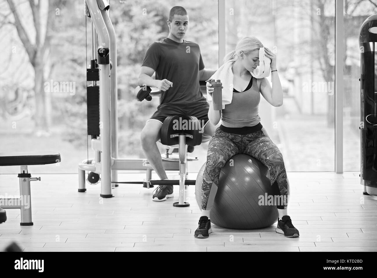 Professional bodybuilding athlete relax after exhausting training ...