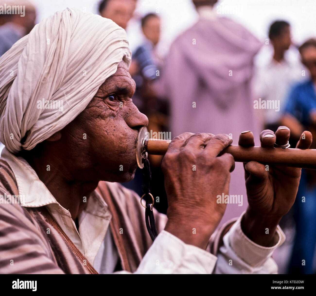 Snake charmer playing his pipe hi-res stock photography and images - Alamy