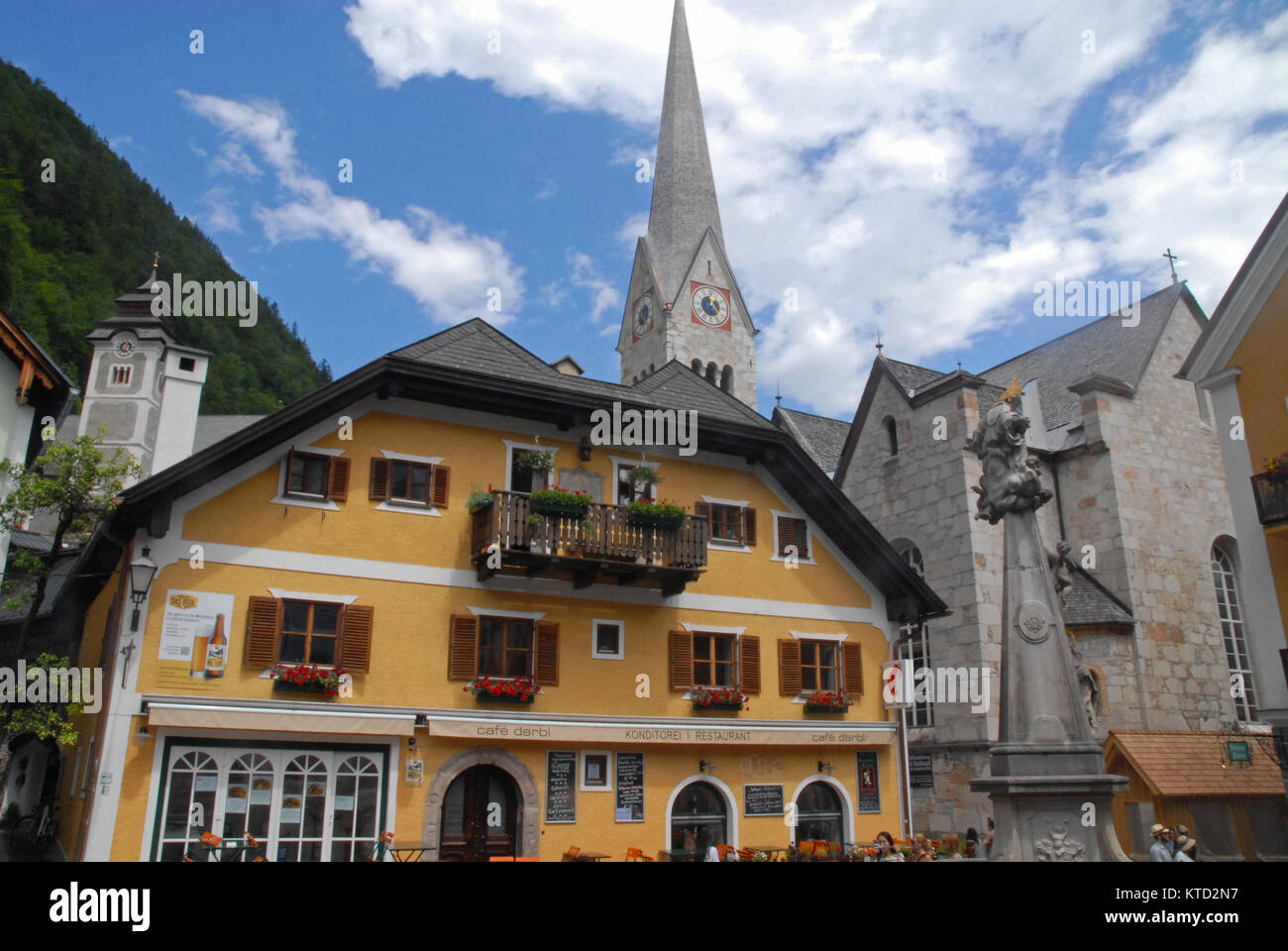 Hallstatt austria square hi-res stock photography and images - Alamy
