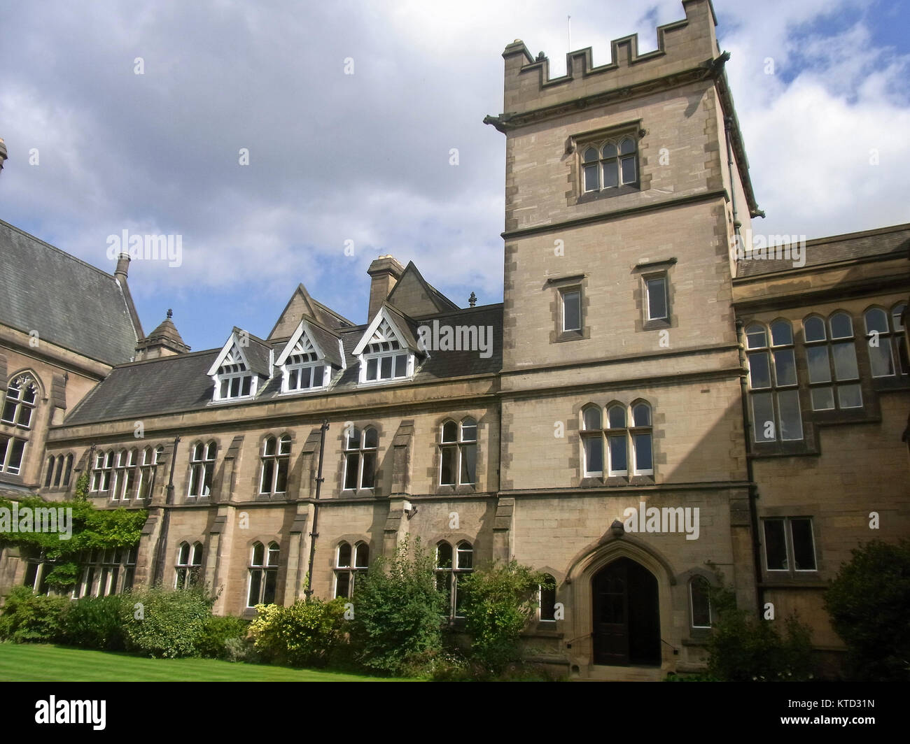 The manchester college hi-res stock photography and images - Alamy