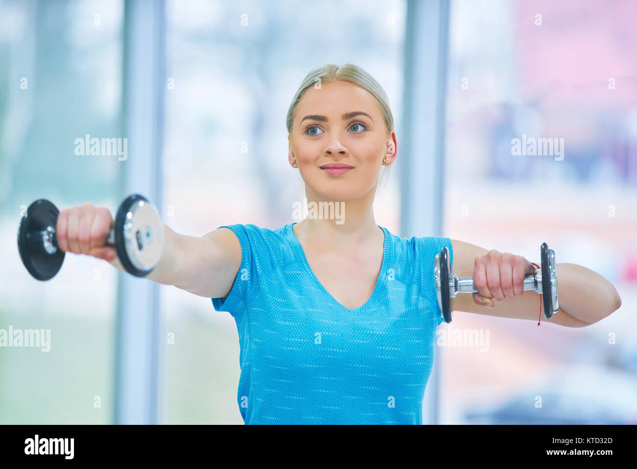 Professional bodybuilding athlete relax after exhausting training ...