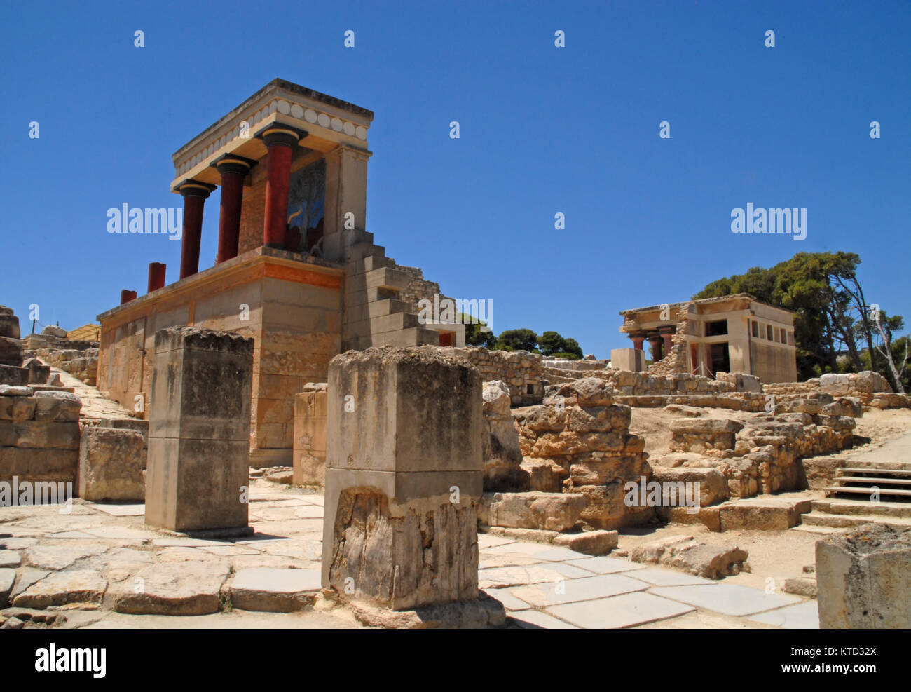 Ruins of the Minoan Palace of Knossos on Crete Island, Greece Stock ...
