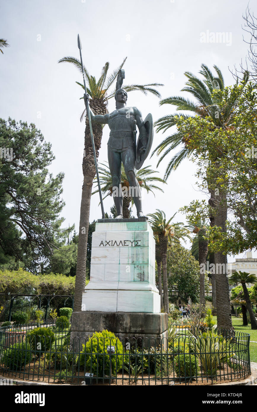 A statue on a tropical beach Stock Photo - Alamy