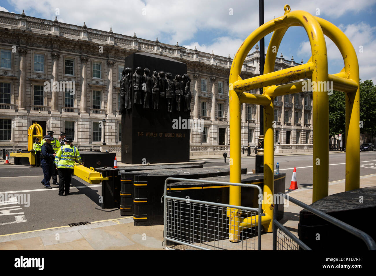 Anti terror police hi-res stock photography and images - Alamy