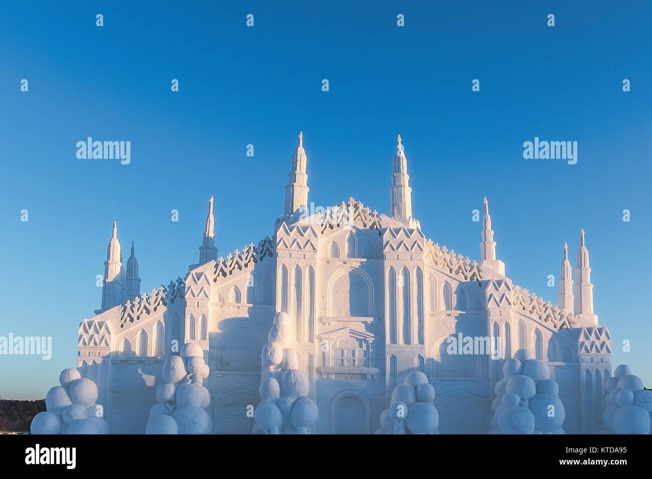 Snow Sculpture Castle Stock Photo - Alamy