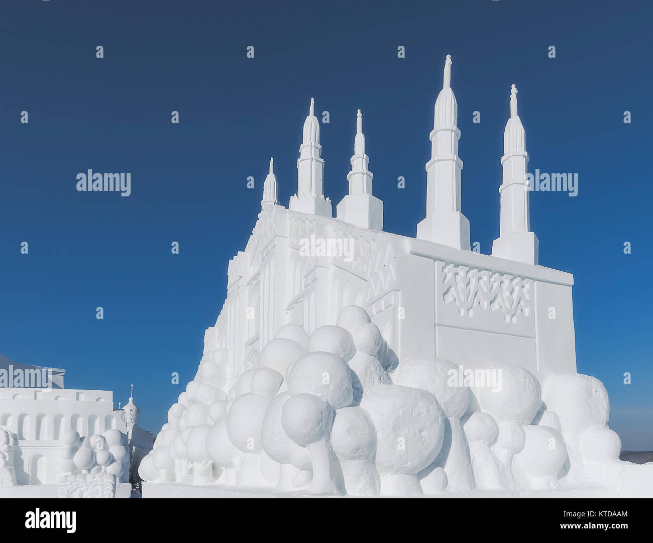 Snow Sculpture Castle Stock Photo - Alamy
