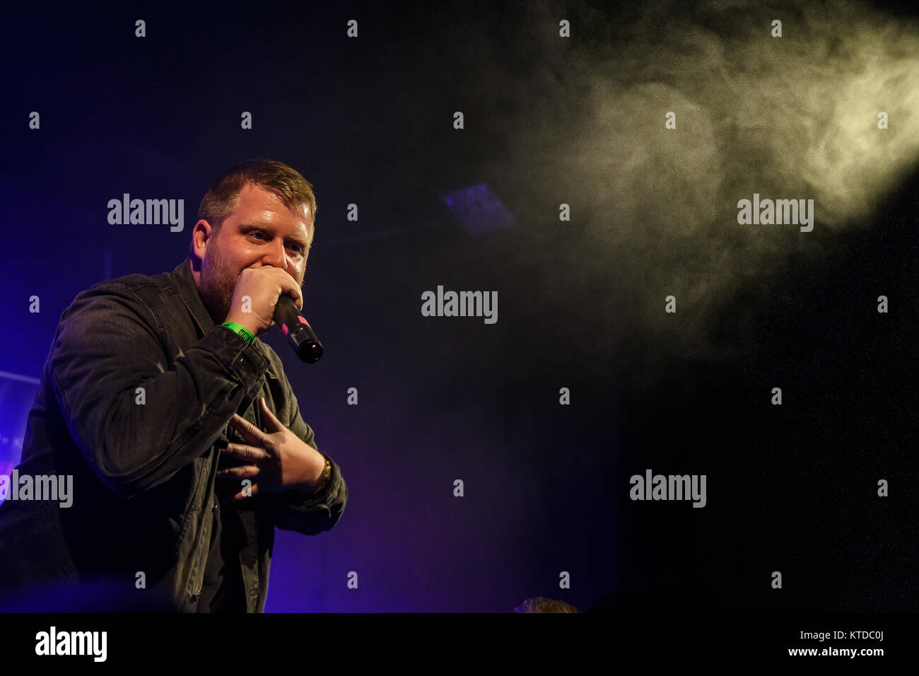 American rappers duo concert hi-res stock photography and images - Alamy