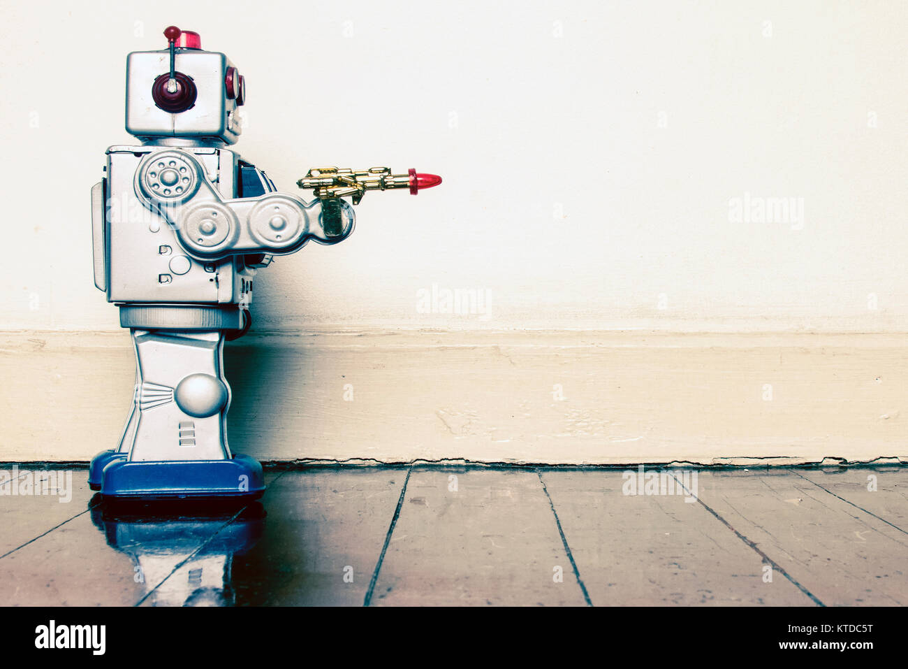 Man holding ray gun hi-res stock photography and images - Alamy