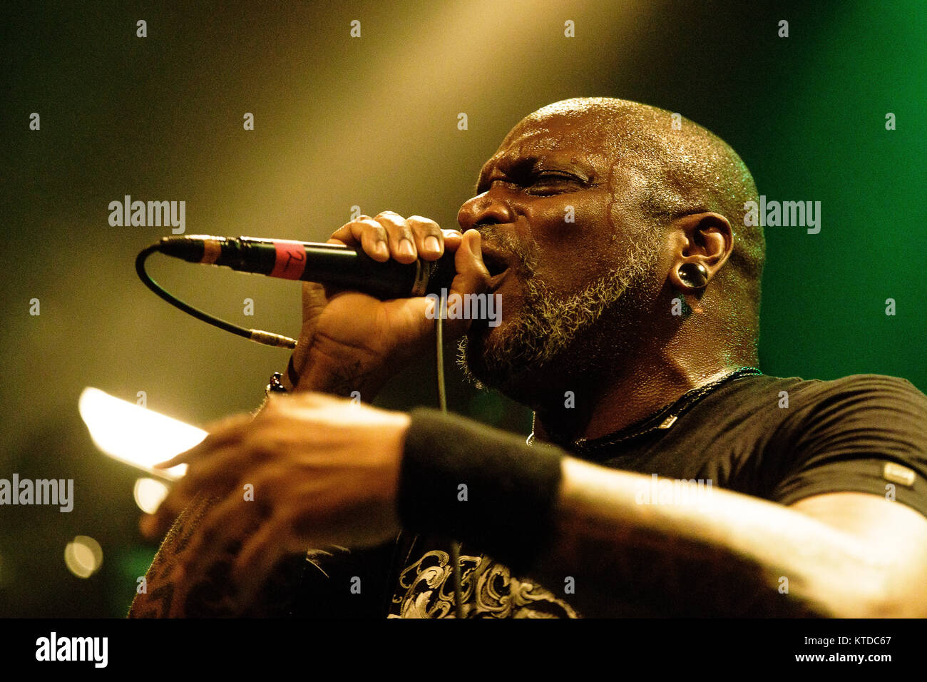 Brazilian thrash metal band hi-res stock photography and images - Alamy
