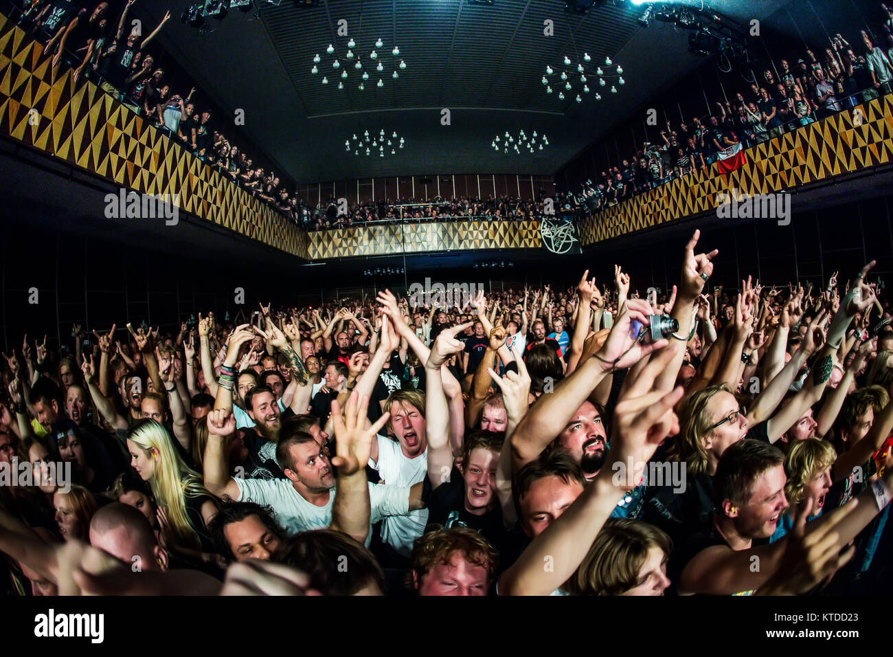 Thrash metal fans hi-res stock photography and images - Alamy