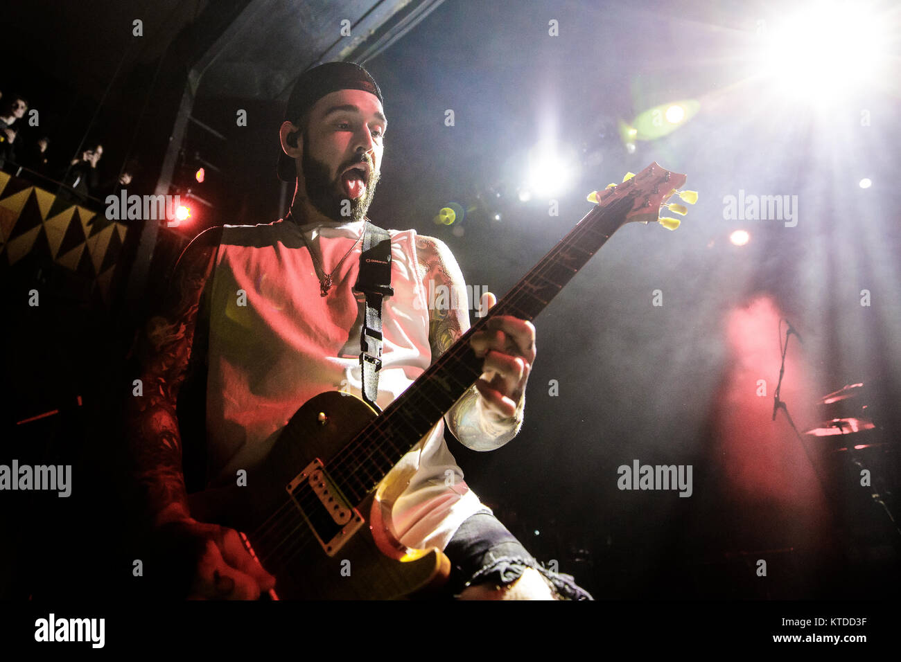 Sleeping with sirens band hi-res stock photography and images - Alamy