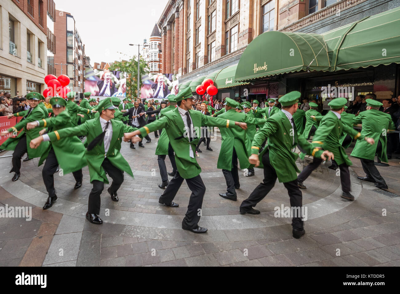 Harrods green man dance hi-res stock photography and images - Alamy