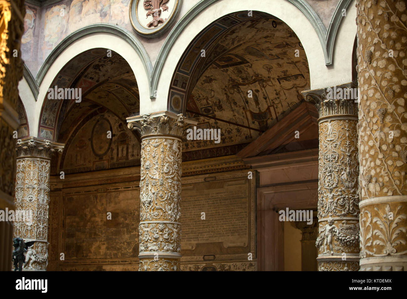 Florence - Palazzo Vecchio, First courtyard Stock Photo - Alamy