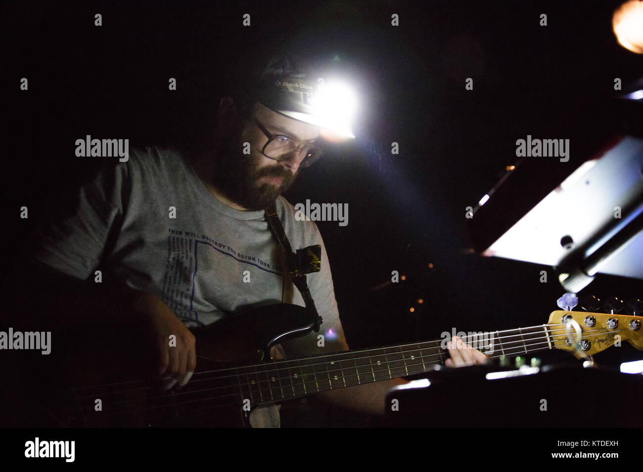 Intrumental rock hi-res stock photography and images - Alamy