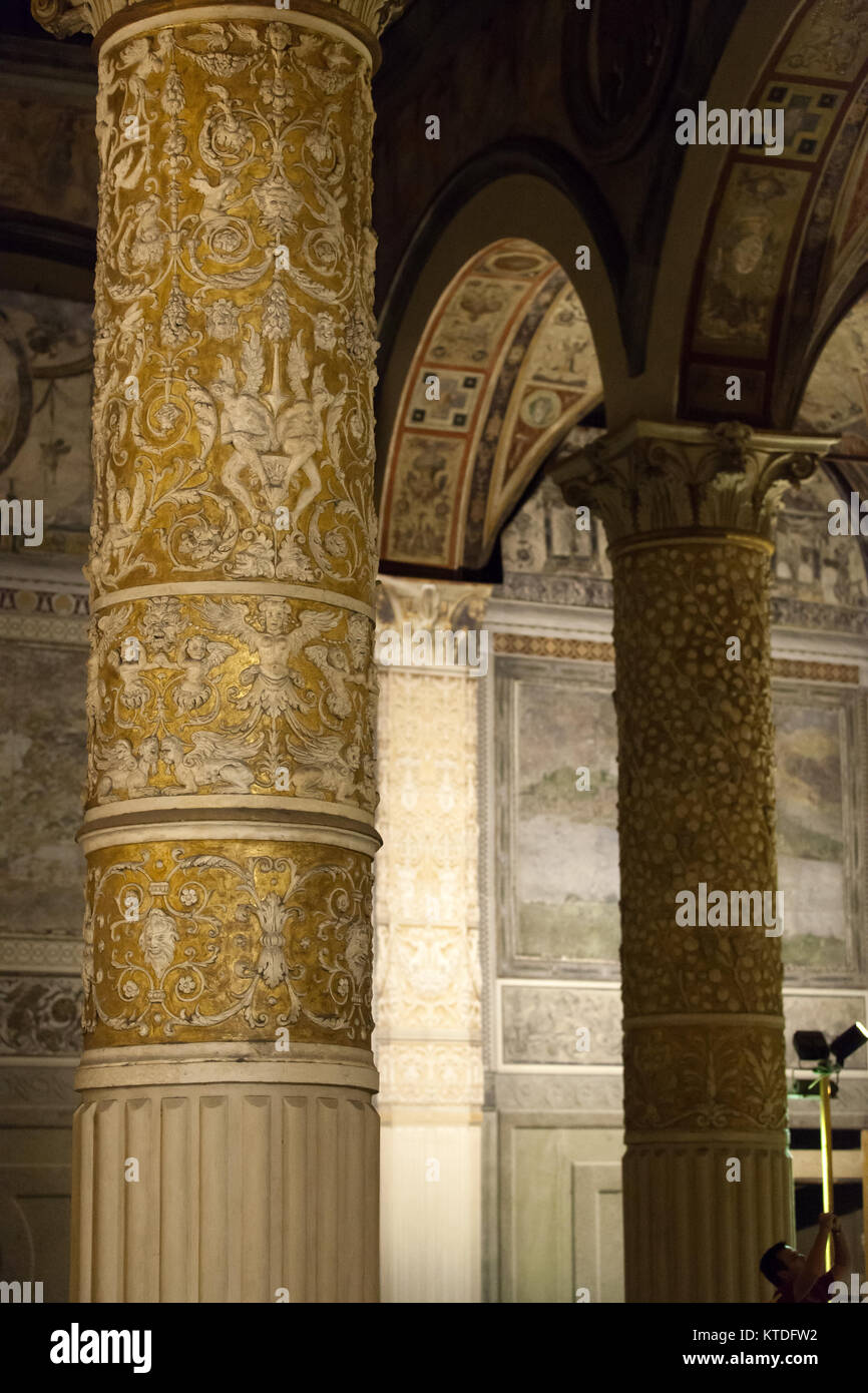 Florence - Palazzo Vecchio, First courtyard Stock Photo - Alamy