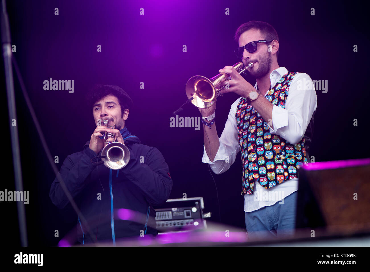 Austrian folk singer hi-res stock photography and images - Alamy