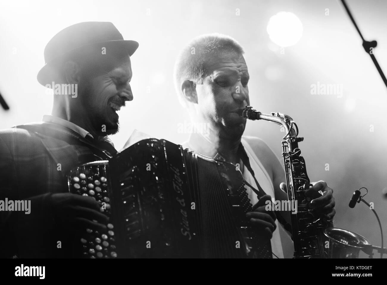 Saxphone Black and White Stock Photos & Images - Alamy