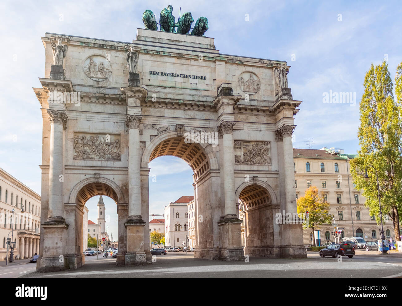 North facade of victory gate hi-res stock photography and images - Alamy