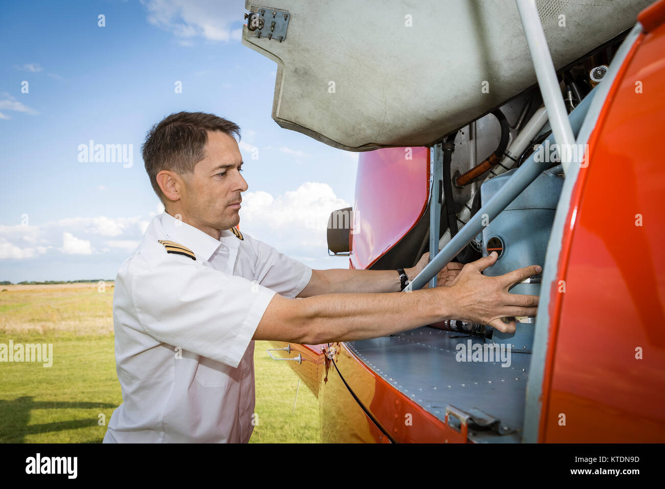 Helicopter test pilot hi-res stock photography and images - Alamy