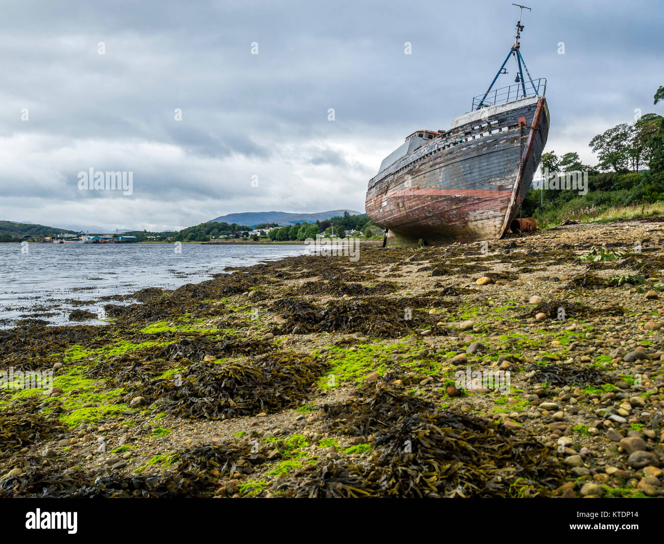 Scottish loch ship hi-res stock photography and images - Alamy
