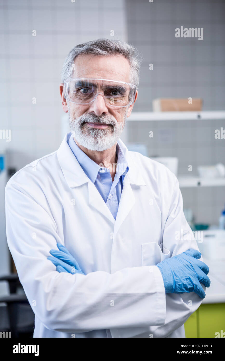 Portrait of confident scientist in lab Stock Photo - Alamy