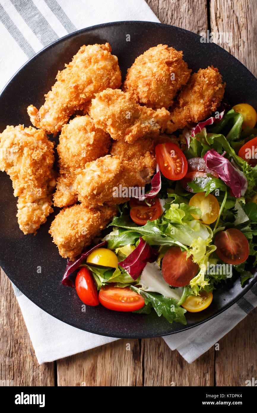 Above view crispy chicken hi-res stock photography and images - Alamy