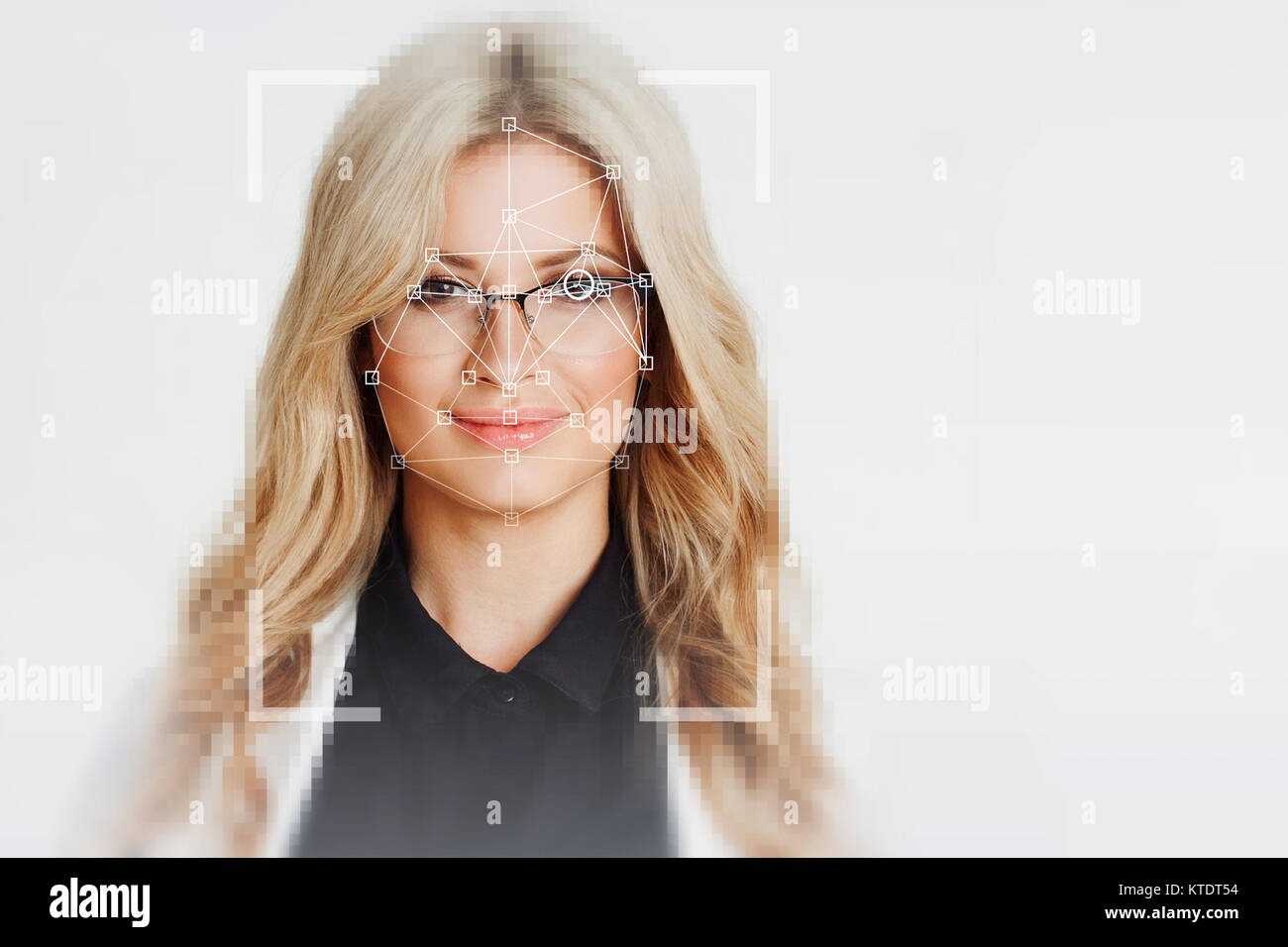 Face biometrics phone hi-res stock photography and images - Alamy