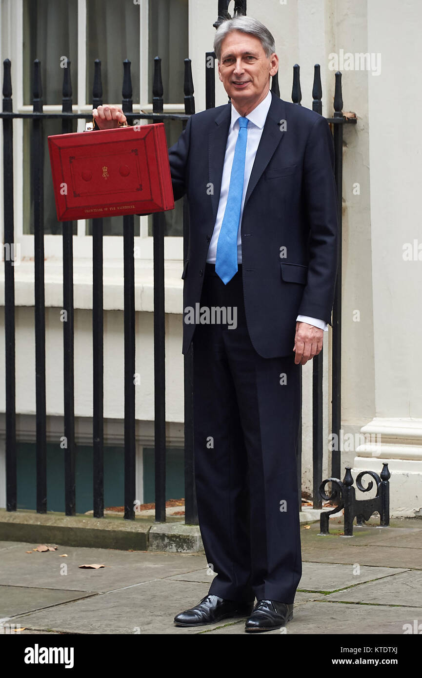 Philip Hammond MP outside Number 11 Downing Street showing the red box ...