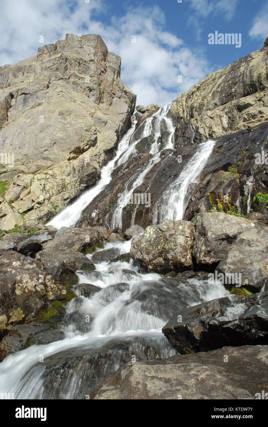 Artvin,is a city in northeastern Turkey about 30 km inland from the ...