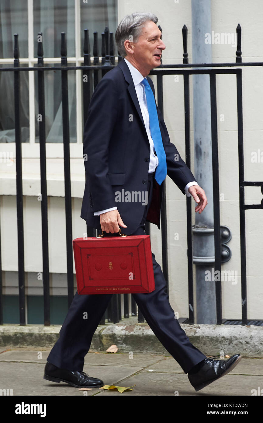 Philip Hammond MP outside Number 11 Downing Street showing the red box ...