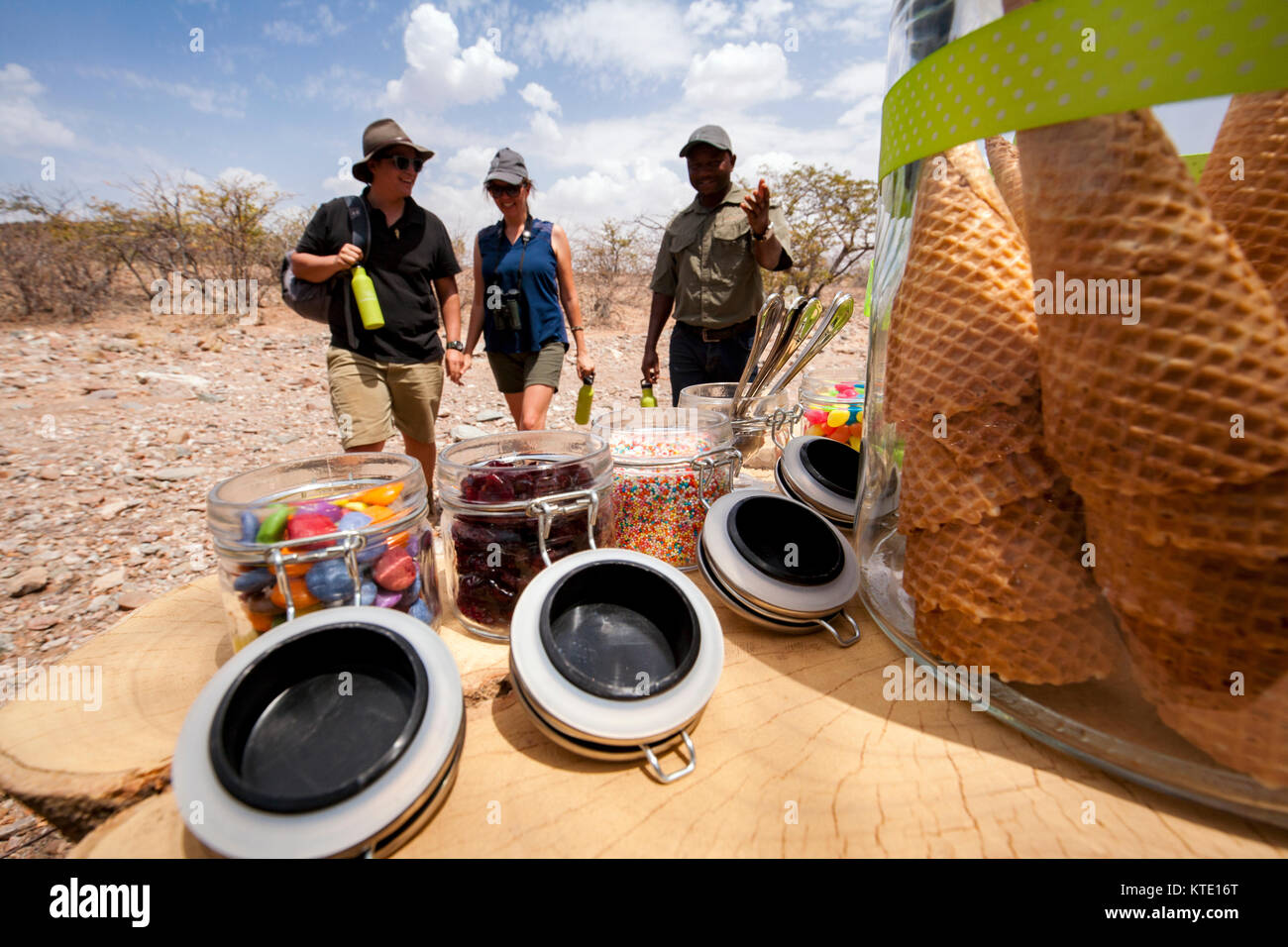 Ice cream stand hi-res stock photography and images - Alamy